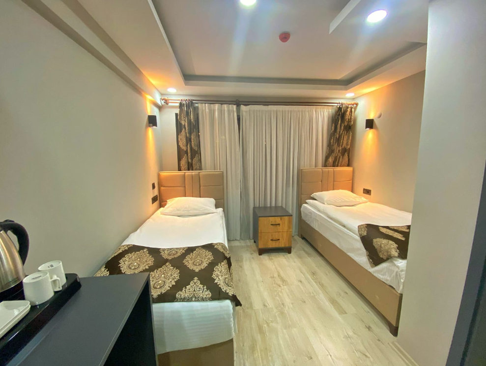 Whitestone Hotel